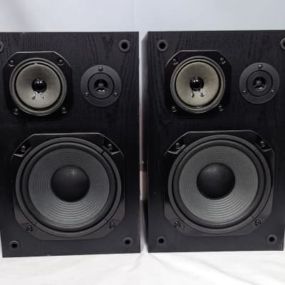 Definitive Technology ProCinema ProMonitor 100 White Speakers | Reverb