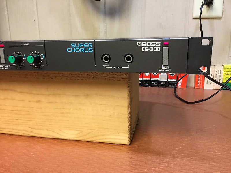Boss CE-300 Super Chorus | Reverb