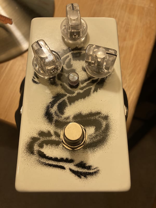 Lovepedal White Dragon Fuzz (Handwired) 2019 White - FREE | Reverb
