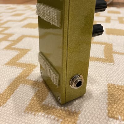 DIY Emerald Green Distortion Machine | Reverb