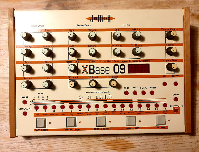 JoMox Xbase 09 | Reverb