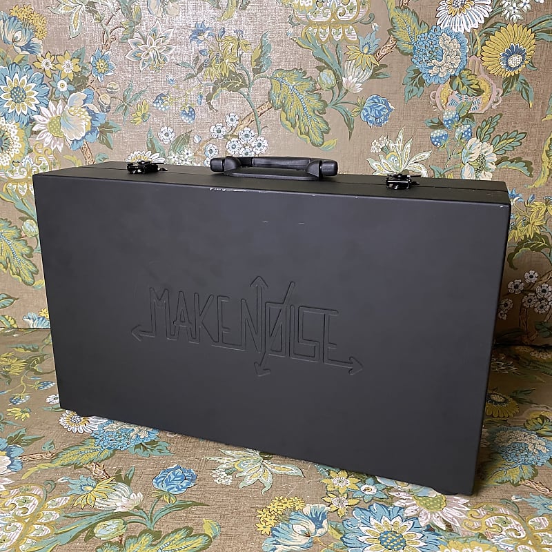 Make Noise CV Bus Case | Reverb