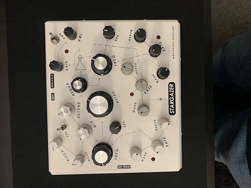 Moffenzeef Modular Stargazer - White | Reverb