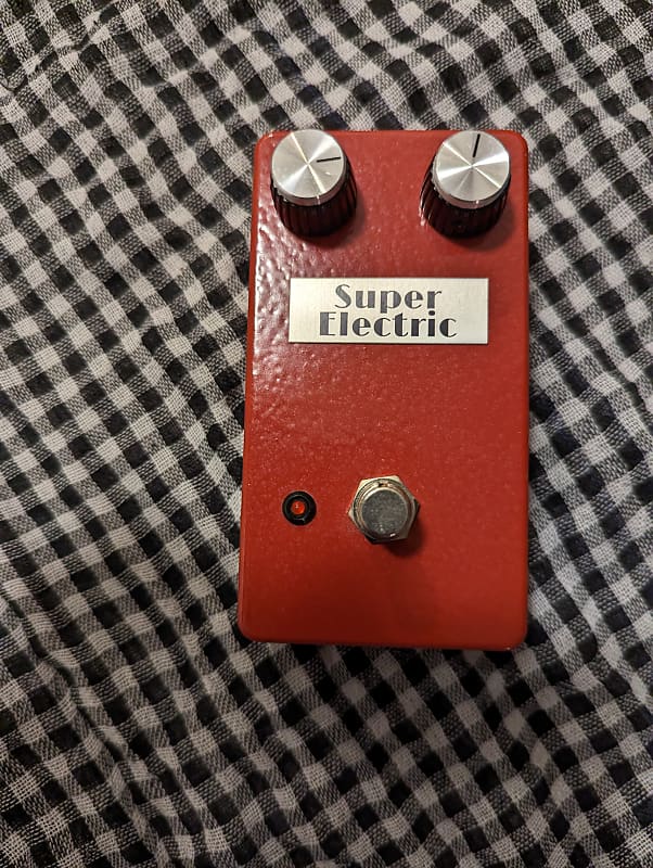 Super Electric MFZ-1 Maestro Fuzz Clone Red | Reverb Canada