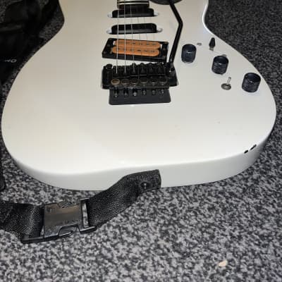 Kramer Striker 605-ST Late 80s - White | Reverb