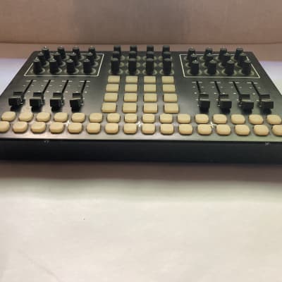 Rare Livid Instruments CNTRL-R Vj Usb Dj | Reverb