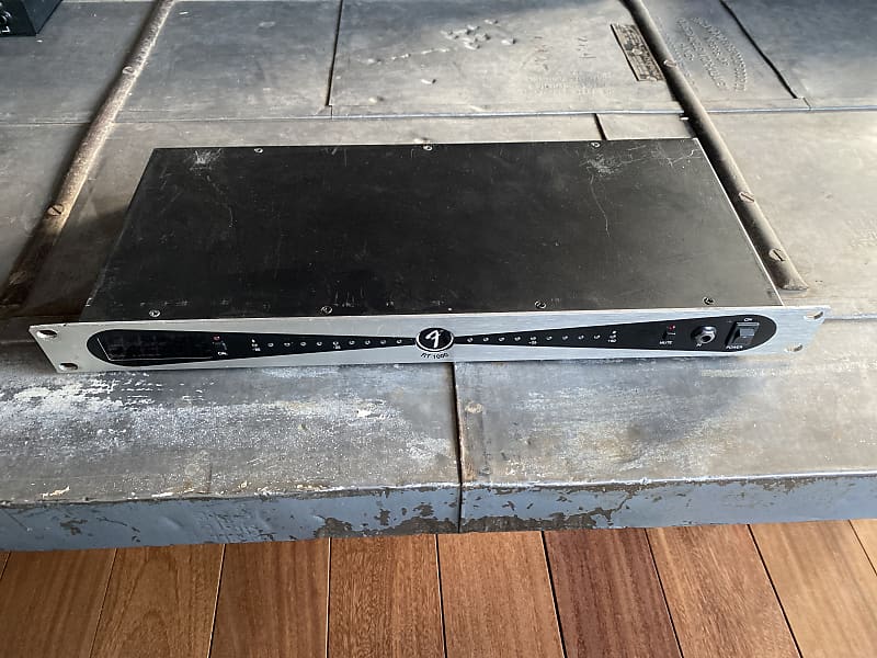 Fender RT1000 - 2000 - Digital Rackmounted Tuner | Reverb