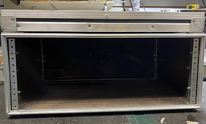 Unmarked 4 Space Rack Case | Reverb