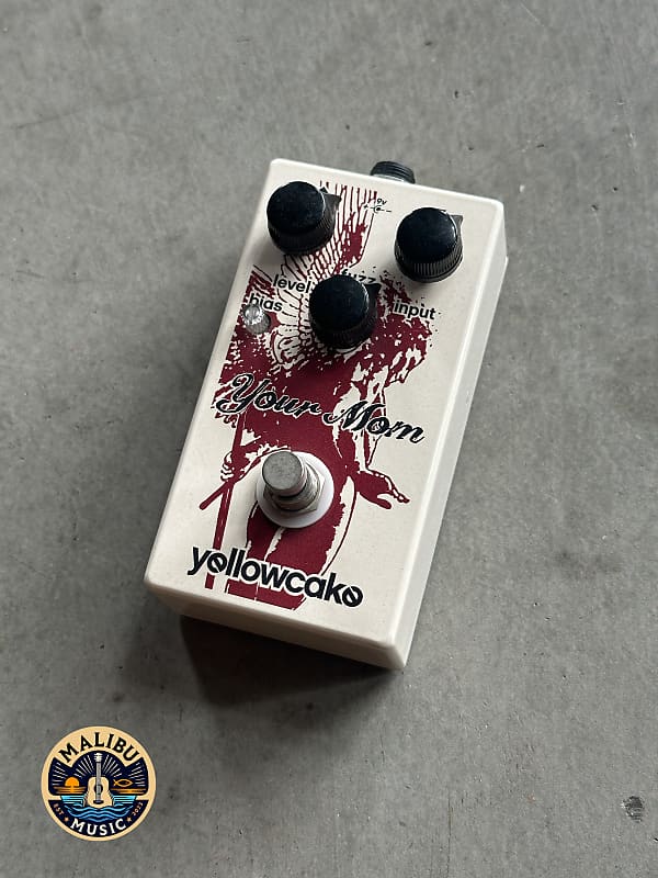 Yellow Cake Pedals Your Mom | Reverb