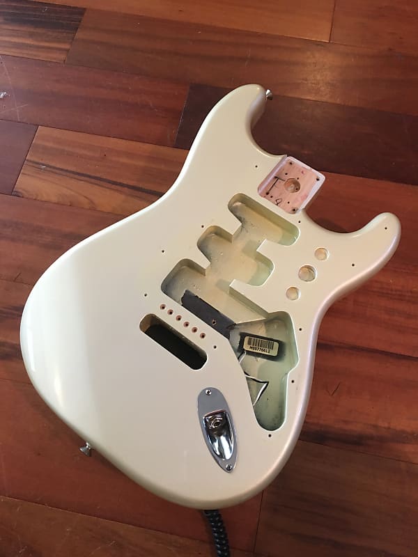 Genuine Fender Blizzard Pearl Standard Strat Stratocaster | Reverb