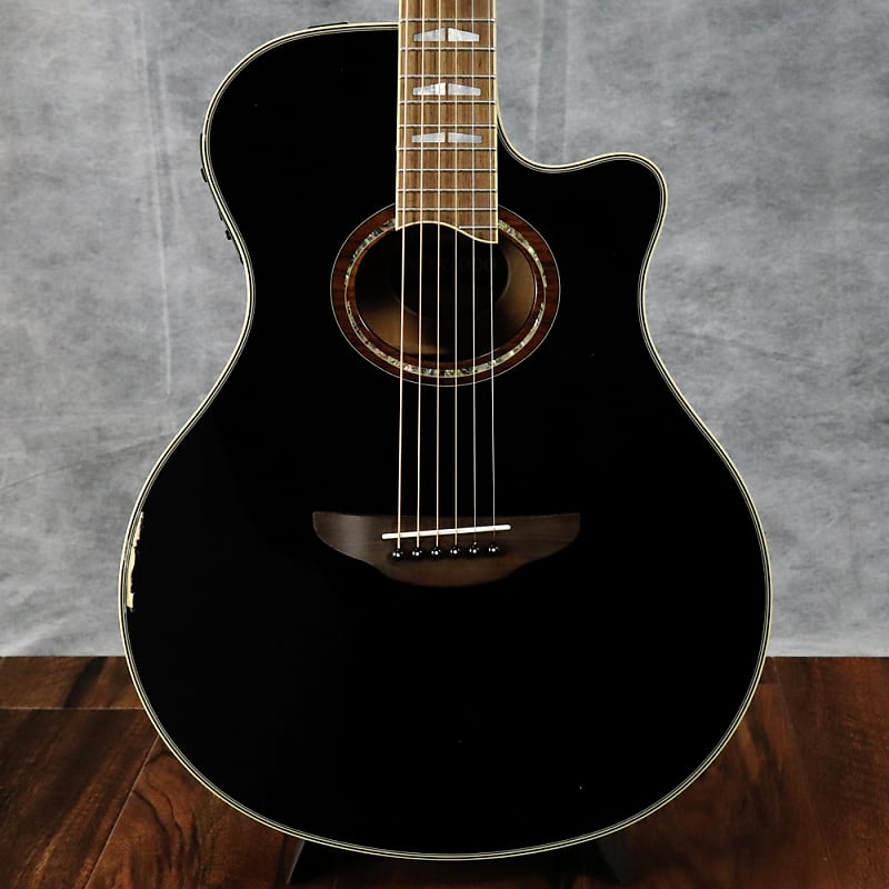 YAMAHA APX 1000 Black (04/28) | Reverb UK