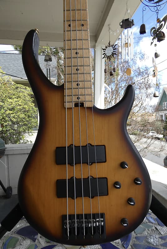 Peavey Millennium 5 string bass guitar USA 35" scale 8.9 lbs, | Reverb