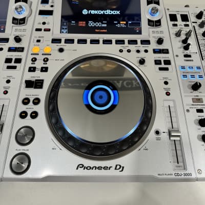 Pioneer DJ CDJ-3000 and DJM-900NXS2 - Limited White Edition | Reverb