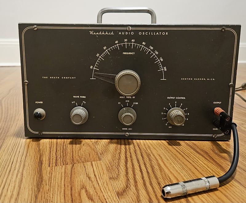 Heathkit AO-1 Audio Oscillator 1959 - Gray | Reverb UK