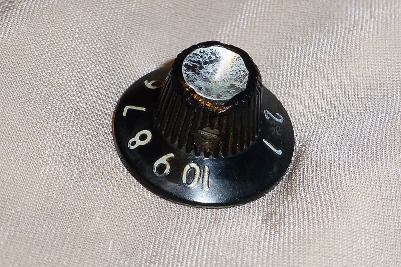 Fender Vintage 1960s Blackface Amplifier Knob Set Screw at 10 | Reverb