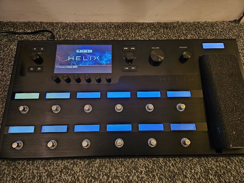 Line 6 Helix Floor Multi-Effect with Official Bag/Backpack | Reverb