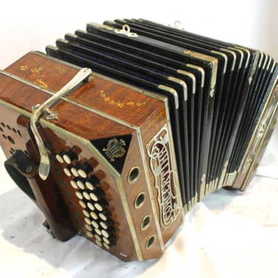 Unknown Button Box Concertina With OHSC | Reverb