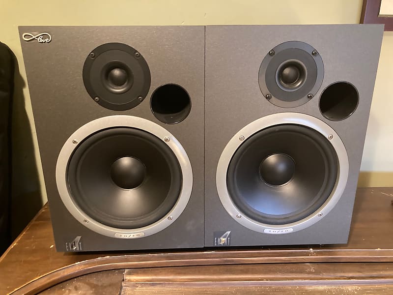 Event 20/20 2000 - Studio Monitors-Passive | Reverb