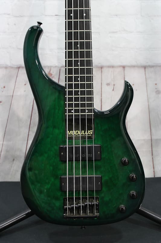 Modulus Quantum 5 String Bass w/ Hardcase | Reverb
