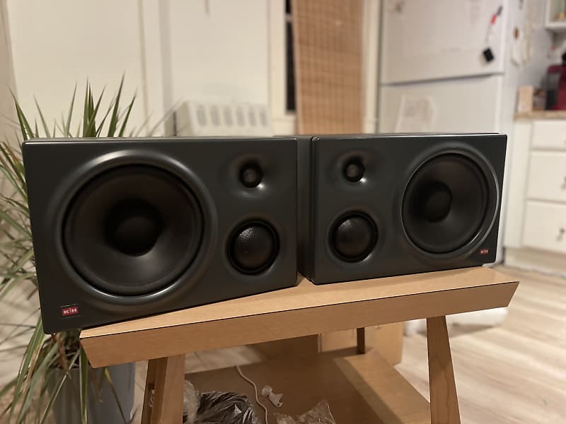Klein and Hummel K&H O300 | Reverb