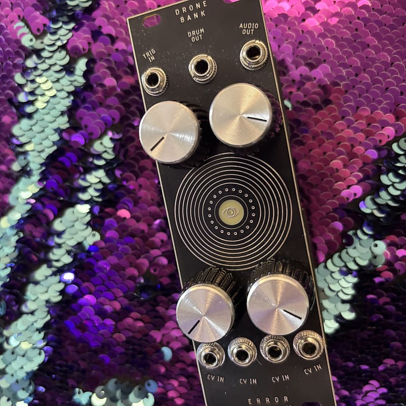 errorinstruments Drone Bank 2023 - Zilver | Reverb