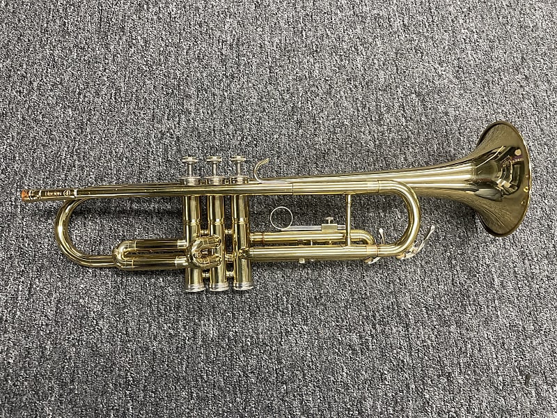 Refurbished Holton T602 - Student level trumpet | Reverb