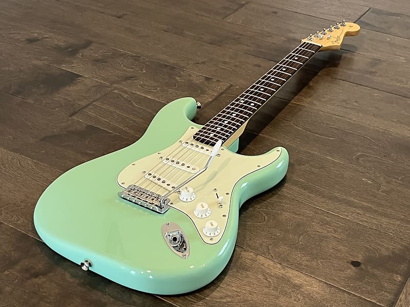 USA Fender Stratocaster: Rosewood Fretboard, Surf Green | Reverb