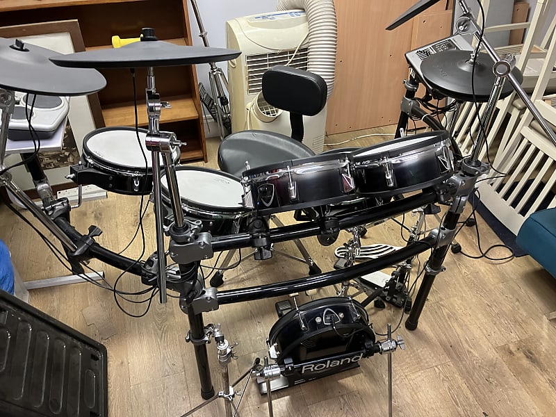 Roland TD-20 V-Drum Kit with Mesh Pads Black | Reverb UK