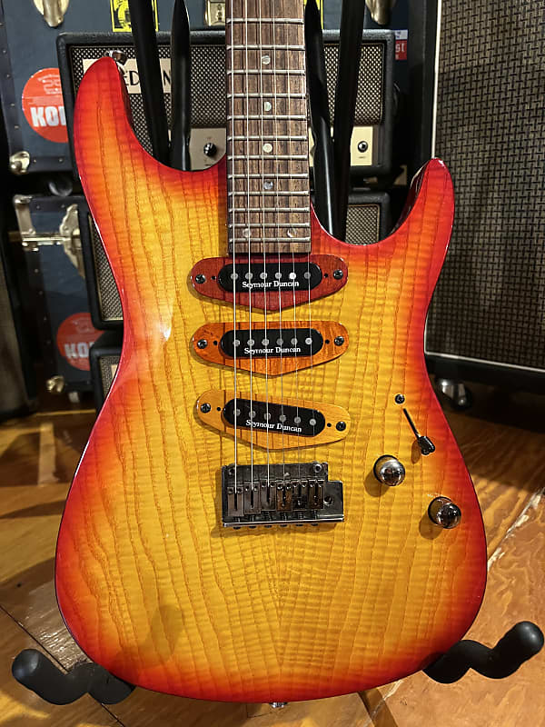 Fender Special Edition Showmaster FA SSS Cherry Sunburst 2004 | Reverb