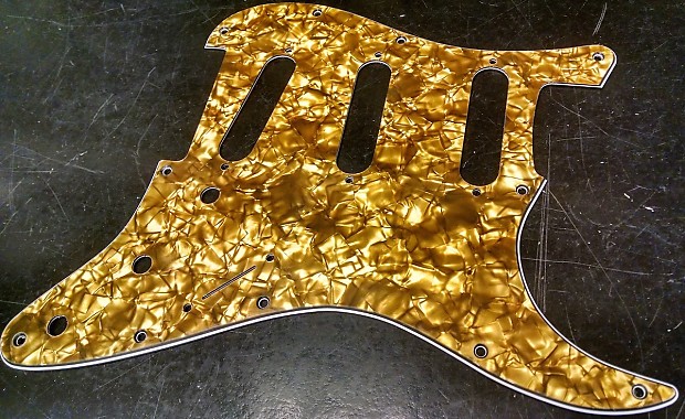 Fender Stratocaster Pickguard Gold Pearloid | Reverb