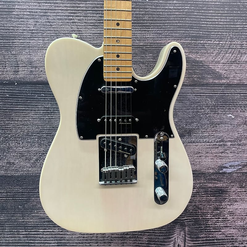Fender Deluxe Nashville Telecaster Electric Guitar | Reverb