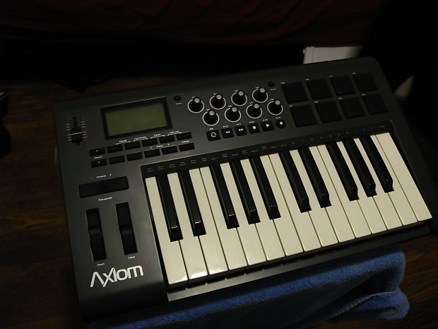 M-Audio Axiom 25 MIDI Controller | Reverb