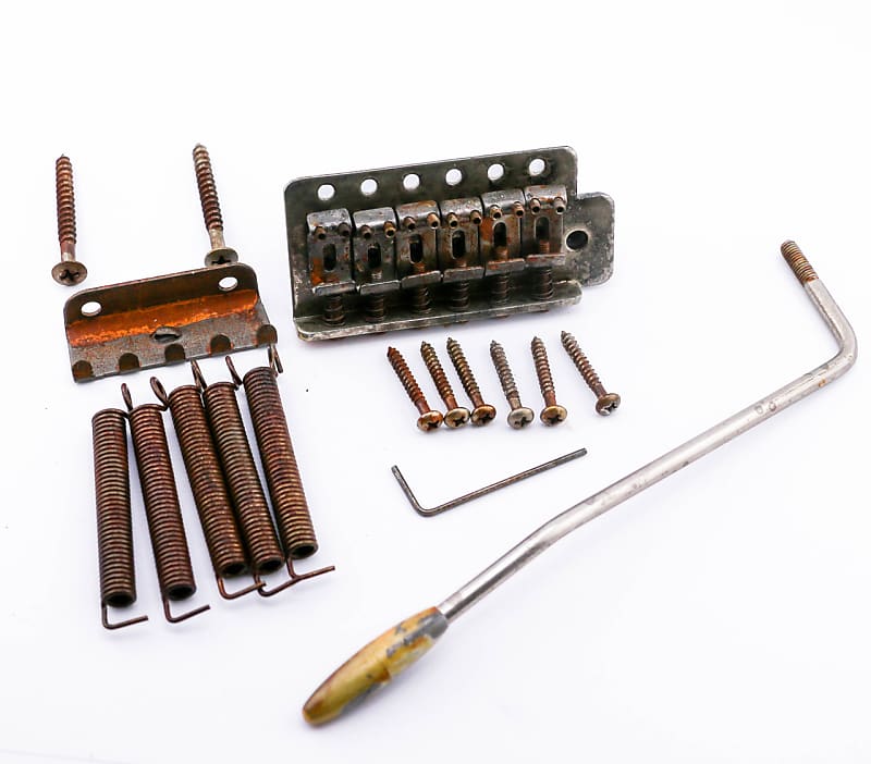 AGP ™ - Relic Stratocaster ® Vintage Tremolo Kit #4252411 | Reverb UK