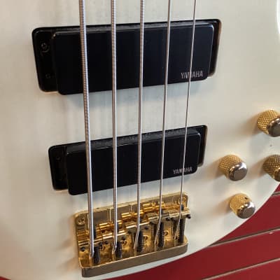 Yamaha BBG5S 5 String Bass Guitar - White | Reverb