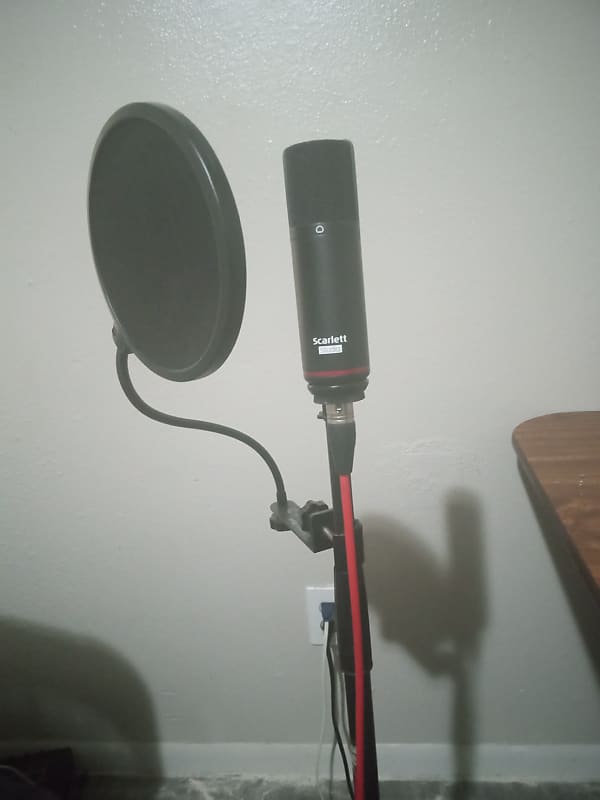 Scarlett Microphone 2020 BlCk | Reverb