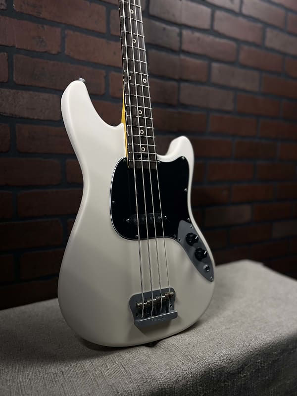 Woodcraft Ampmaster 4 String Short Scale 30" Electric Bass | Reverb