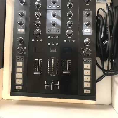 Native Instruments TRAKTOR KONTROL Z2 DJ Mixer (San Antonio, | Reverb