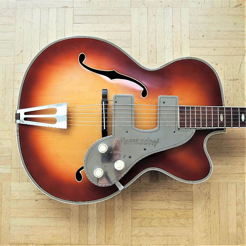Musima Model 1657 archtop guitar with Herrnsdorf pickup plate | Reverb