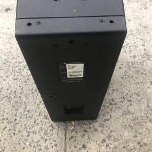 d&b Audiotechnik Q1 (2 Way Line array Loudspeaker) * ONE * | Reverb