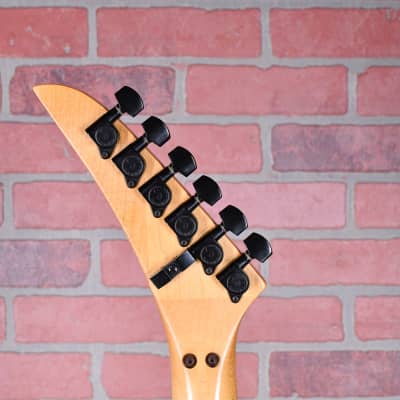 Kramer Vanguard 1984-1986 White w/OHSC | Reverb