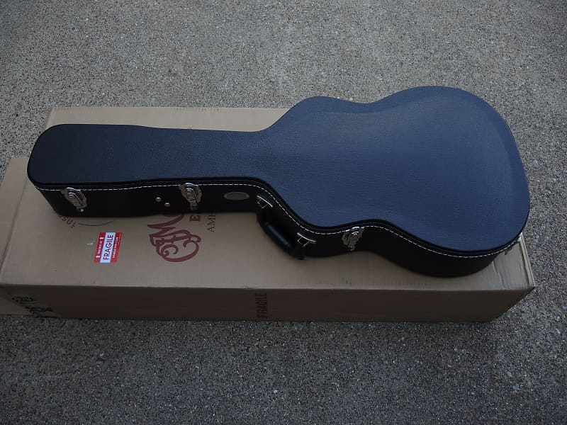Martin 433 Hard Case (for OM and 000 14-fret Guitars) | Reverb