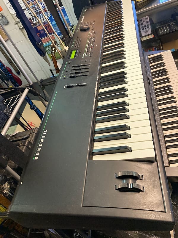 KURZWEIL PC88 Piano Organ strings Synthesizer / Controller | Reverb