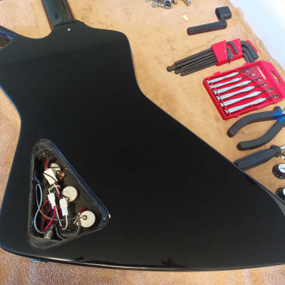 Hamer XT Series Standard Explorer 2005 - Gloss Black | Reverb