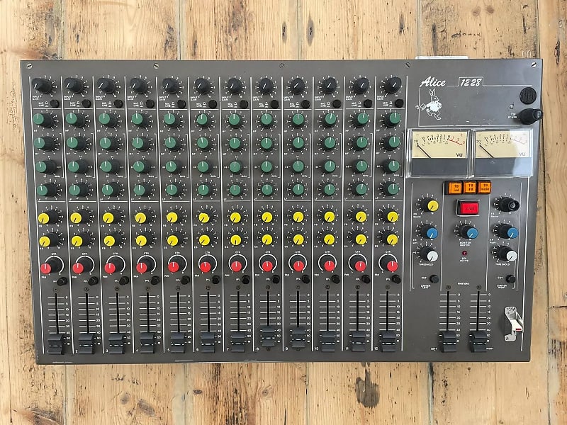 Alice 1228 MK1 12 Channel Analogue Mixing Desk - Ted | Reverb UK