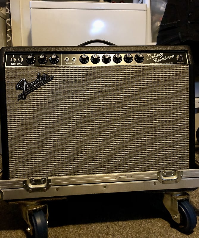 Fender Deluxe Reverb 1965 reissue w/ road case | Reverb