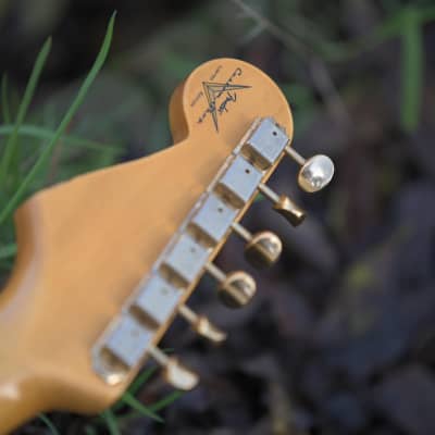 Fender Custom Shop Limited Edition '55 Bone Tone | Reverb France