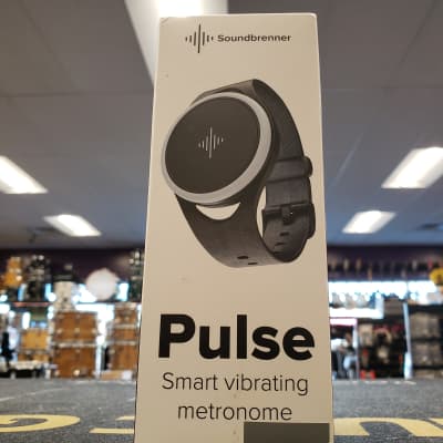 Soundbrenner Pulse Versatile Wearable Vibrating Metronome | Reverb