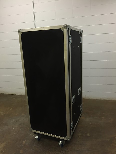 Kent Custom Case ATA 30u Shockmount Rack Road Case 2015 Used | Reverb