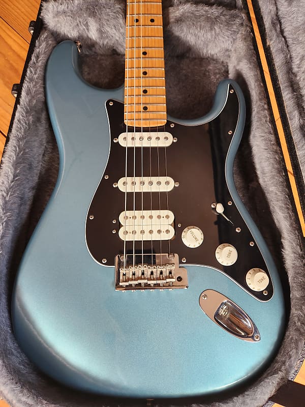 2018 Fender Stratocaster - HSS - Ice Metallic Blue | Reverb Canada