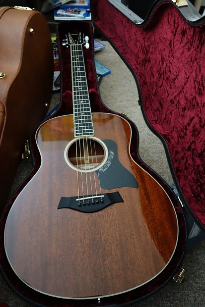 Taylor 526 2013 Mahogany (no electronics) | Reverb